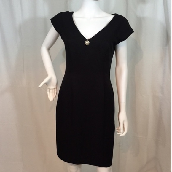 Amanda Taylor | Dresses | Amanda Taylor Little Black Dress Size 4 ...